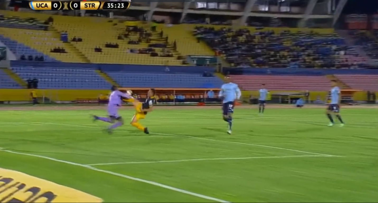 (VIDEO) PATADA A LA CARA: La durísima entrada a Darwin Cuero | Studiofutbol