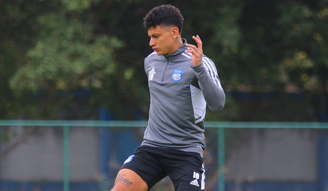 (VIDEO) NOVEDADES EN EMELEC: Alexis Zapata ya entrena con normalidad ...