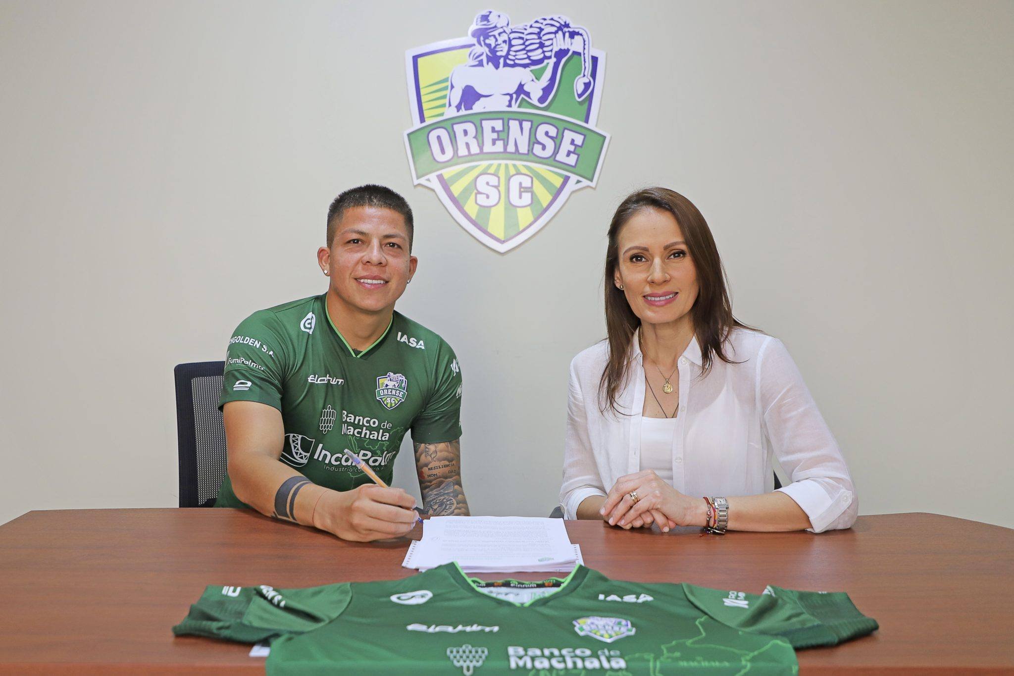 (VIDEO) OFICIAL: Marlon Mejía fue anunciado en Orense SC | Studiofutbol