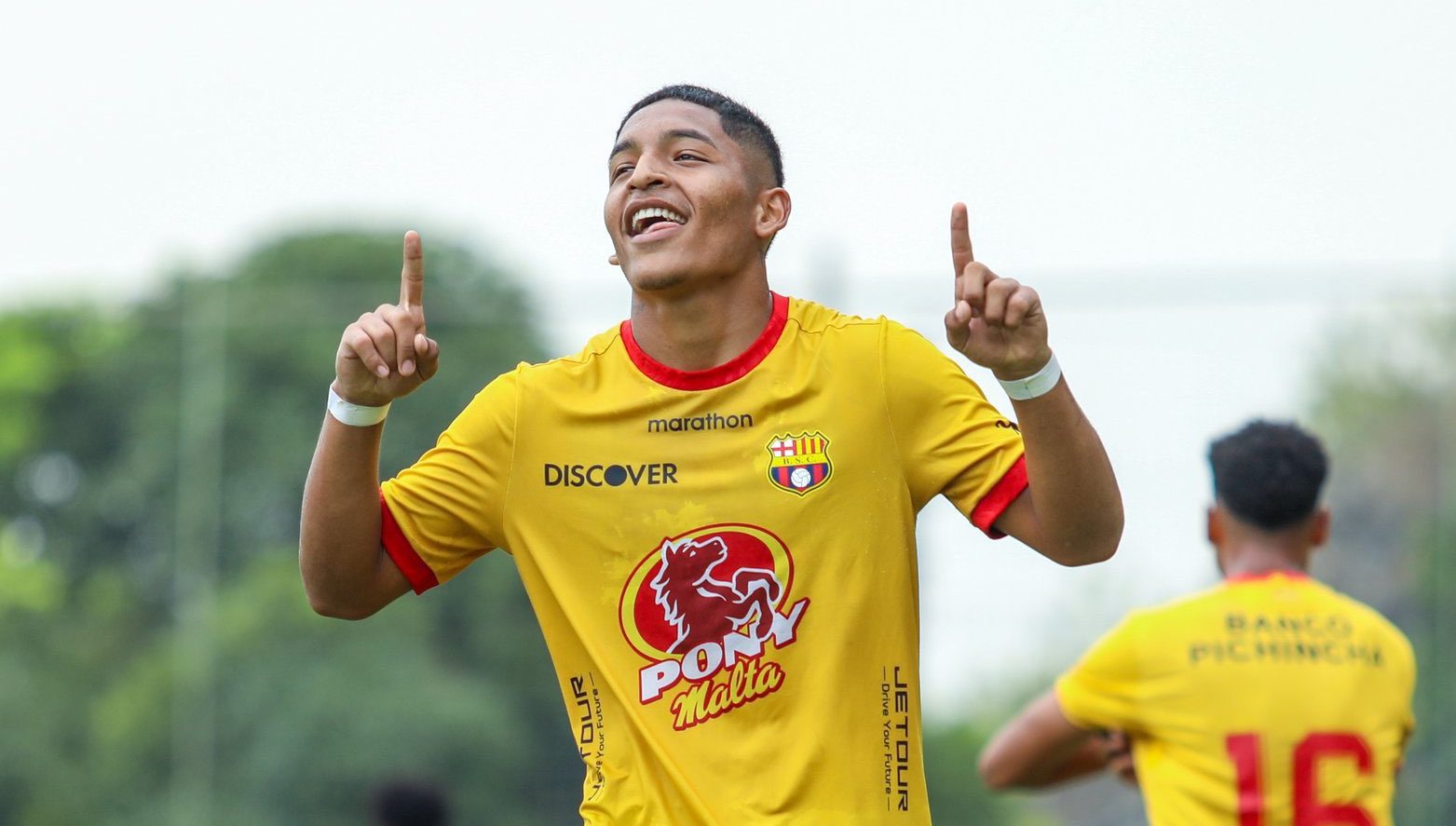 (VIDEO) Jhon Acurio entrena con el primer equipo de BSC | Studiofutbol