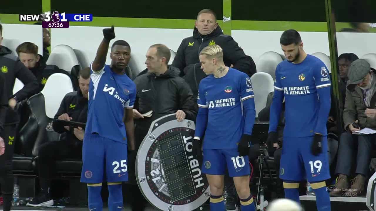 (VIDEO) Moi Caicedo tuvo acción en la dolorosa derrota del Chelsea ...