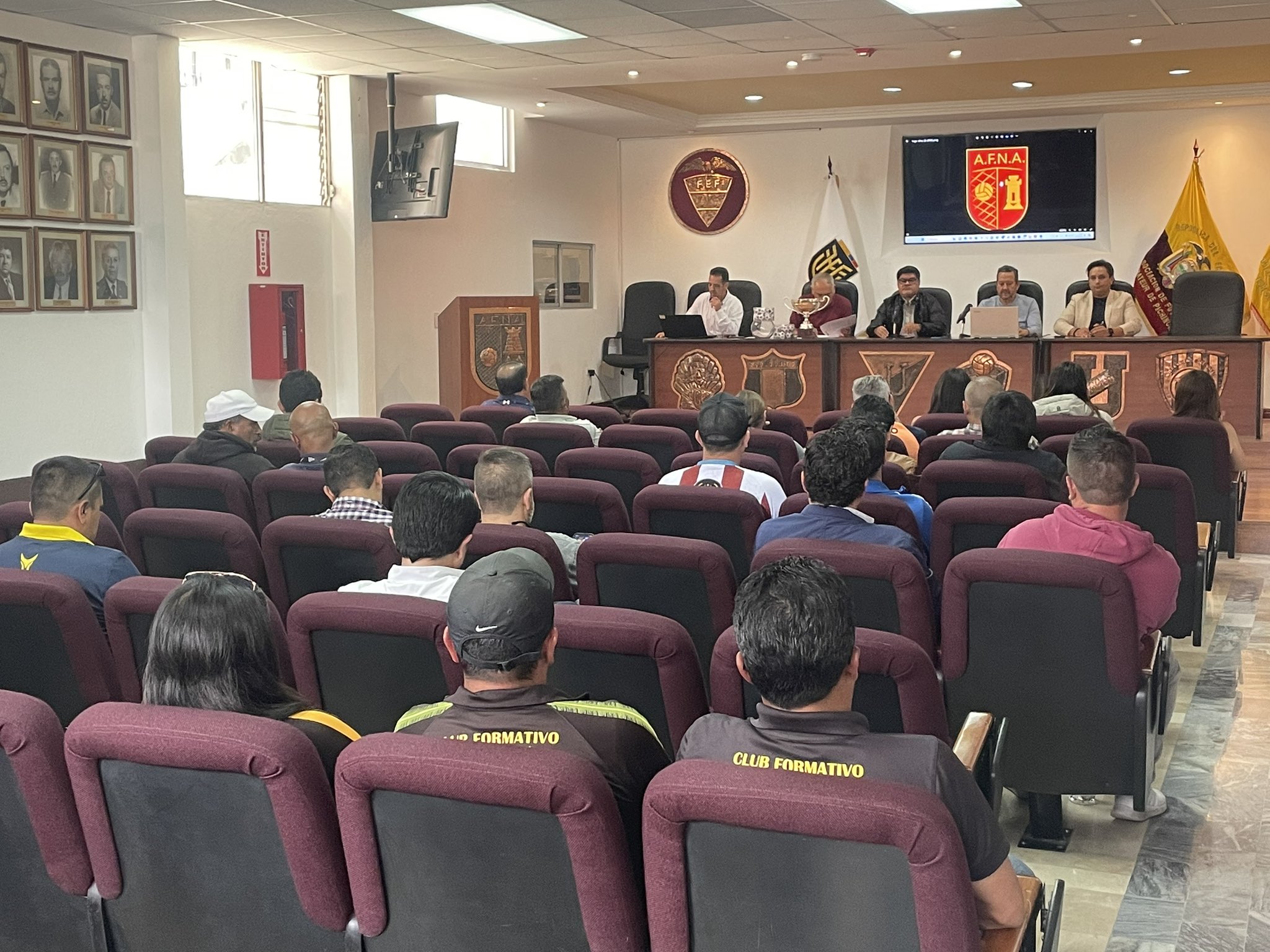 COMUNICADO: AFNA pide a FEF que revoque su decisión y que se suspenda a ...