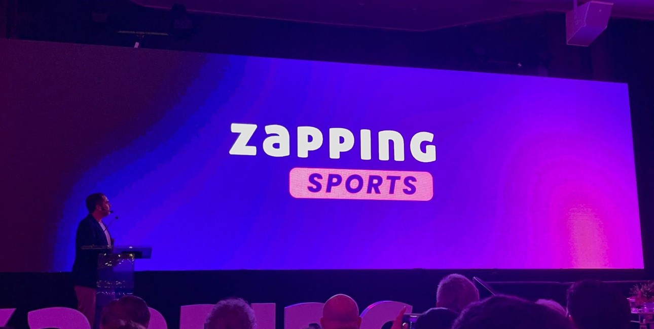 Noche Amarilla, Explosión Azul, Eliminatorias, Champions y más: Zapping ...